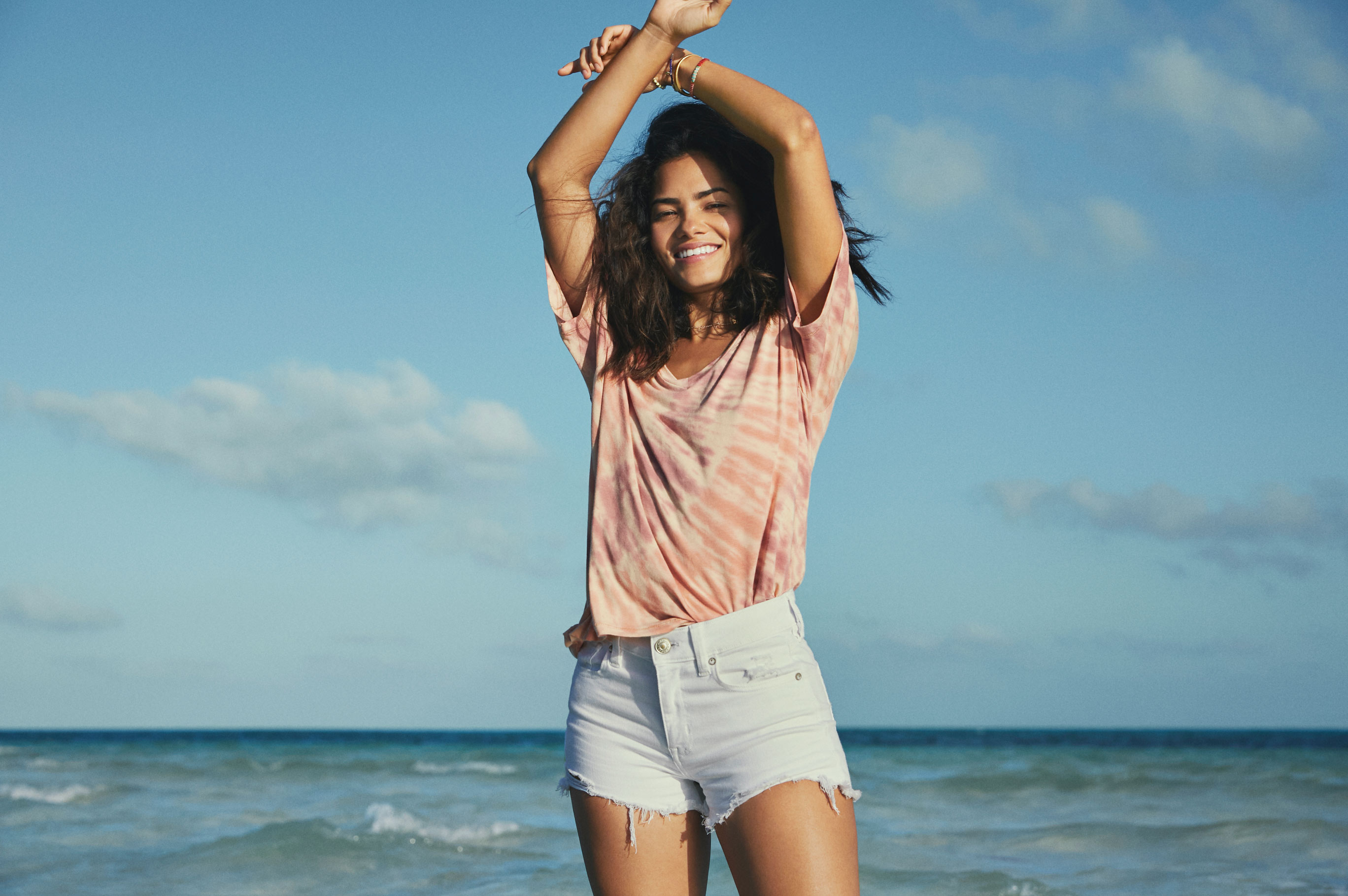 CNBC: American Eagle is the latest apparel retailer to crush estimates ...